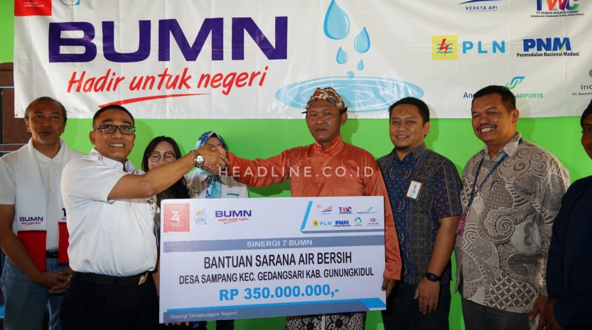 Sinergi 7 BUMN Berikan Wakaf Mata Air Untuk Hapuskan Air Mata ...