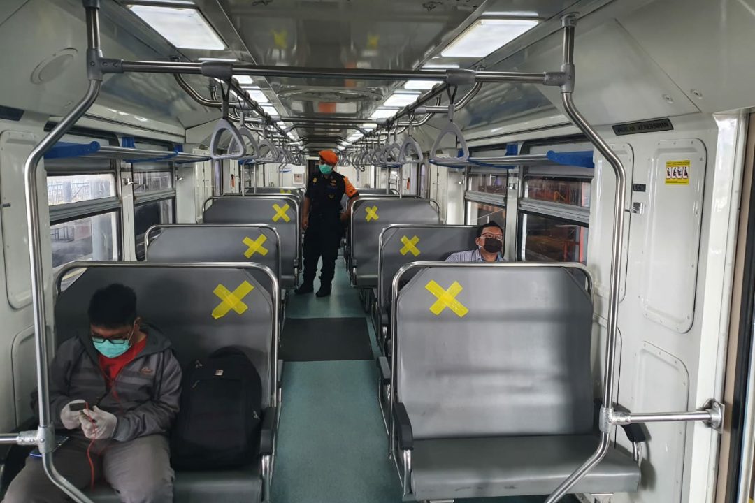 Cegah Corona, PT KAI Daop 6 Yogyakarta Berlakukan Physical Distancing ...