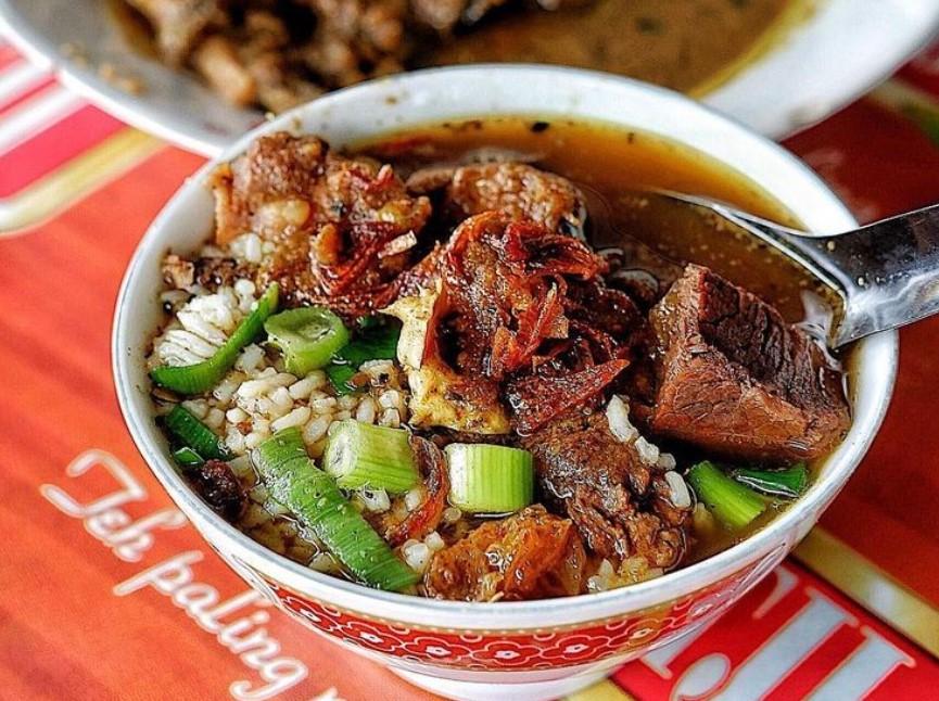 Resep dan Cara Membuat Rawon Daging Sapi Khas Jawa Timur | Headline.co.id