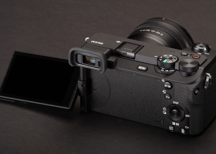 Apa Itu Kamera Mirrorless? Simak Penjelasan, Kelebihan dan ...